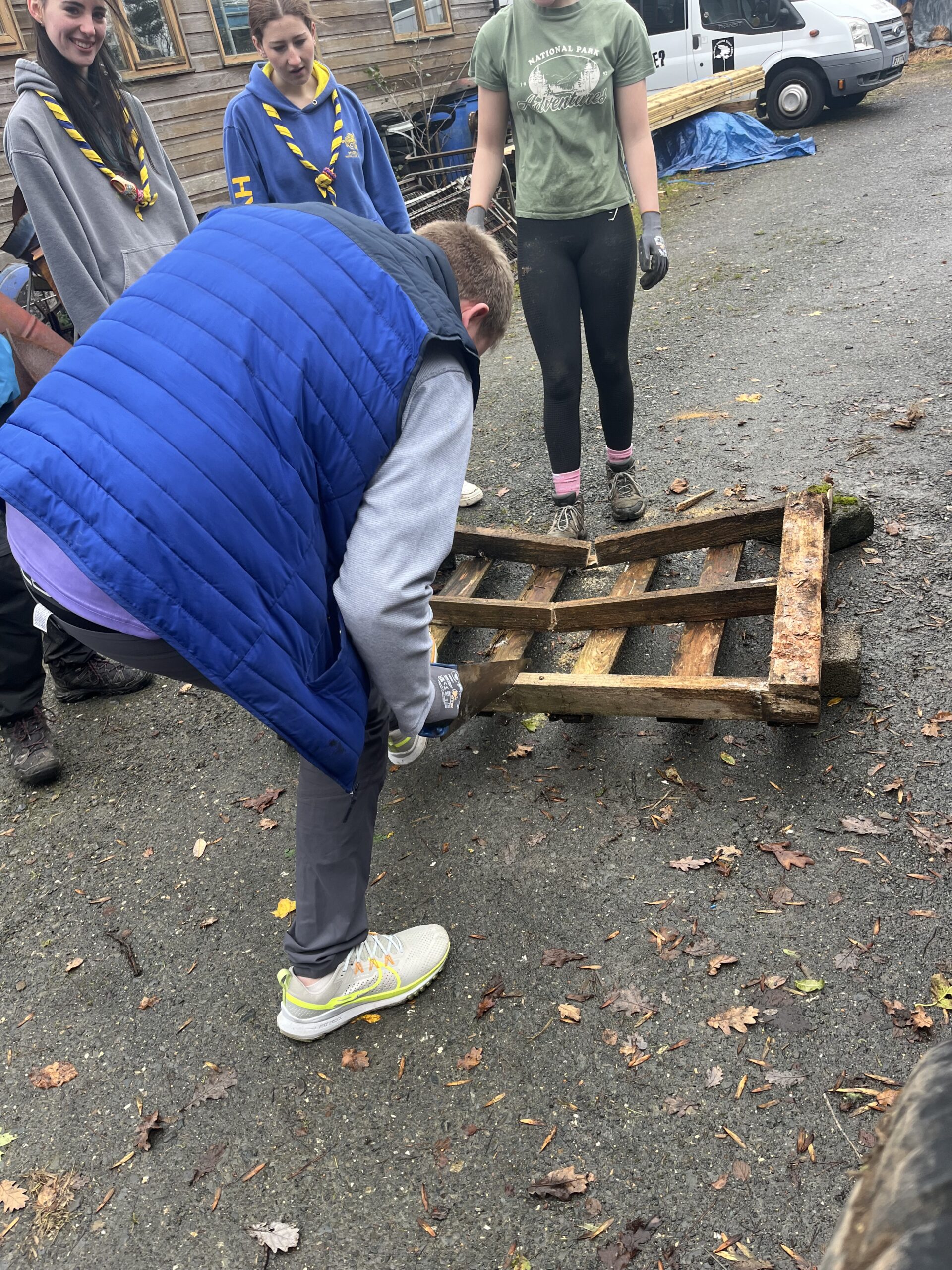 leaders helping | Scouts NI